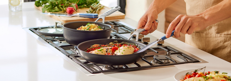Carbon Nonstick™ Frying Pan | Misen
